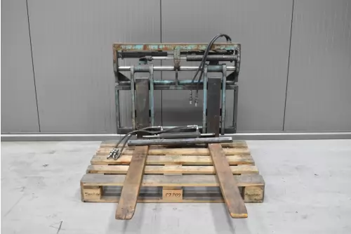 P1051 P1051 - Fork positioner with side-shift | CHUF.com