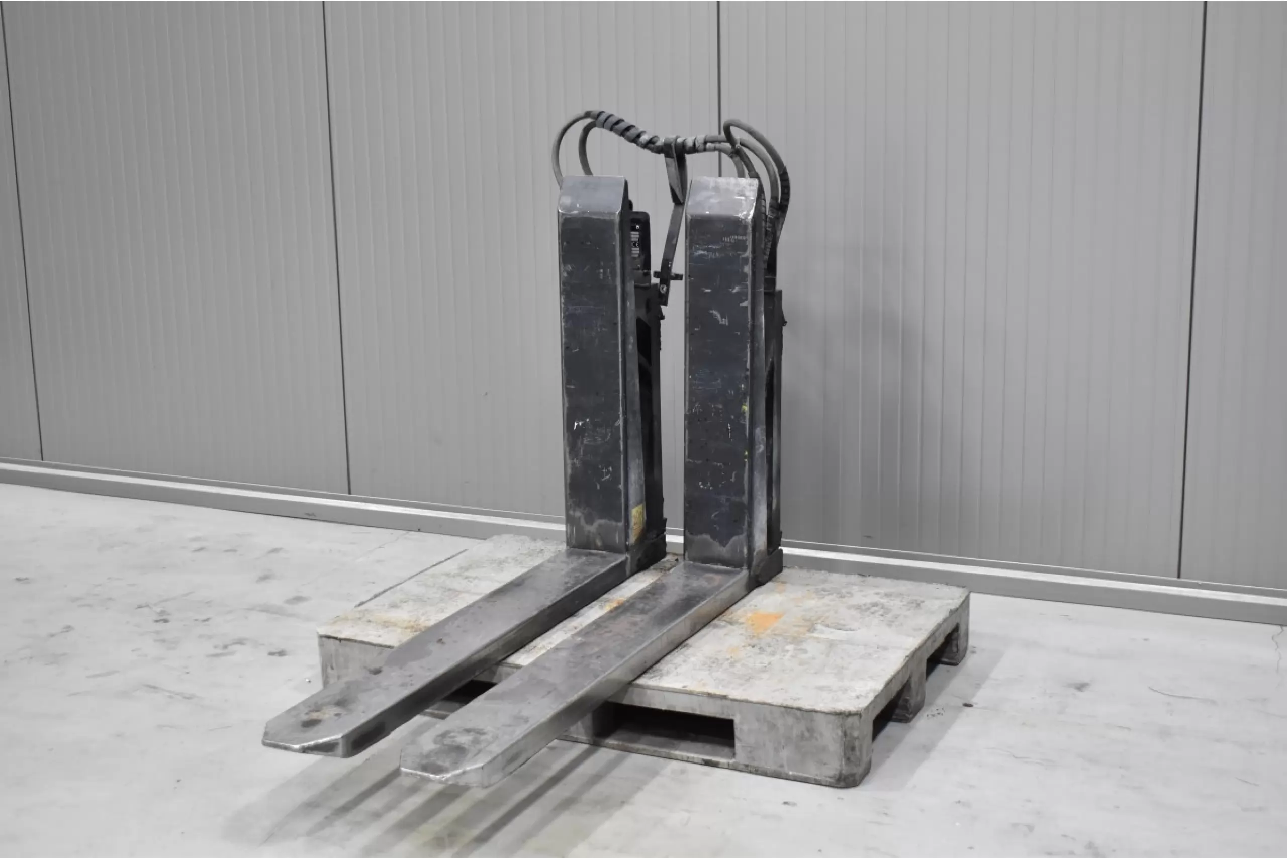 P964 P964 - Hydraulic reach fork | CHUF.com