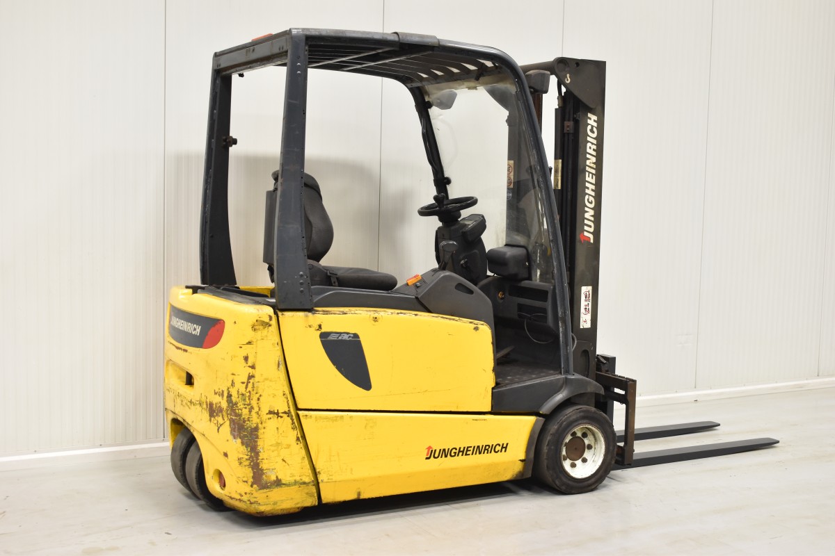3-wheeled JUNGHEINRICH EFG 218 SP 29418 | CHEAP USED FORKLIFTS