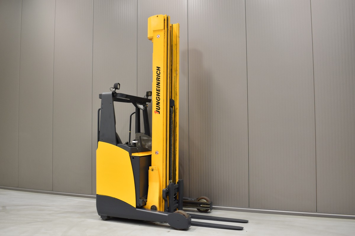 Reach truck JUNGHEINRICH ETV 214 30538 | CHEAP USED FORKLIFTS