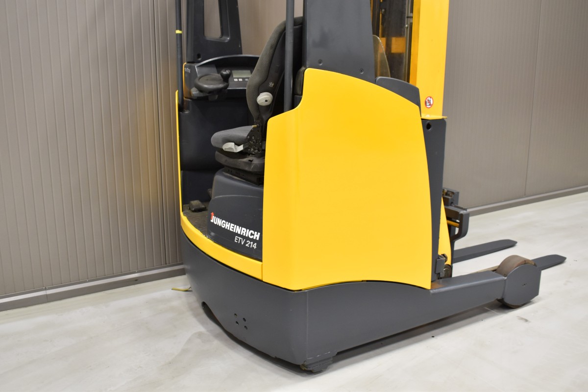 Reach truck JUNGHEINRICH ETV 214 30538 | CHEAP USED FORKLIFTS
