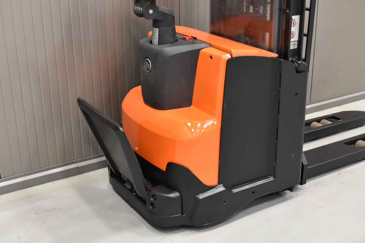 Electric stacker BT SWE 120 L 30787 | CHEAP USED FORKLIFTS