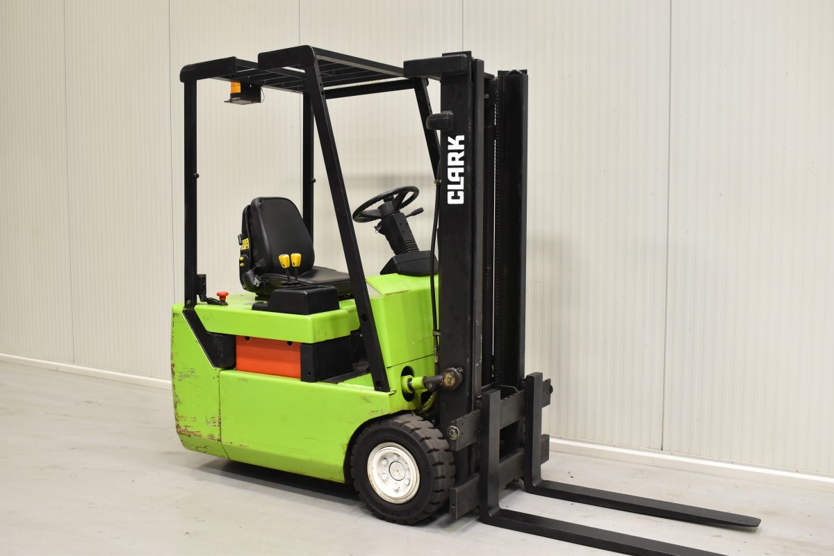 3-wheeled CLARK CTM 12 S 31156 | CHEAP USED FORKLIFTS