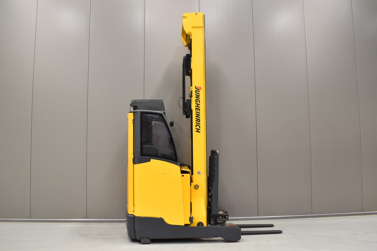 Reach truck JUNGHEINRICH ETV 214 31741 | CHEAP USED FORKLIFTS