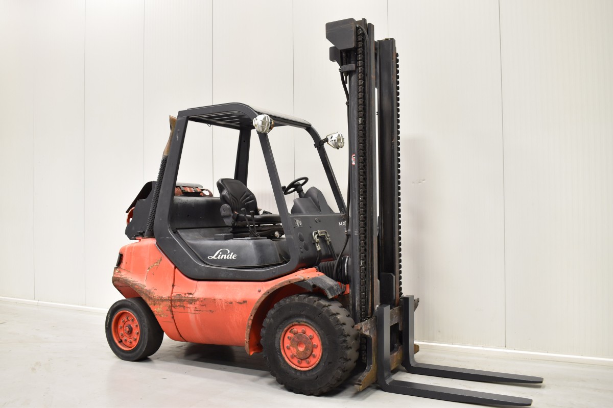 4-wheeled LINDE H 45 T-04 31977 | CHEAP USED FORKLIFTS