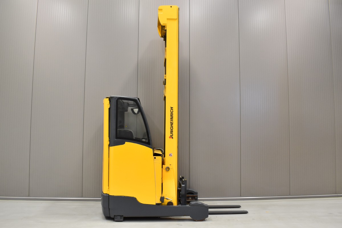 Reach truck JUNGHEINRICH ETV 214 32119 | CHEAP USED FORKLIFTS