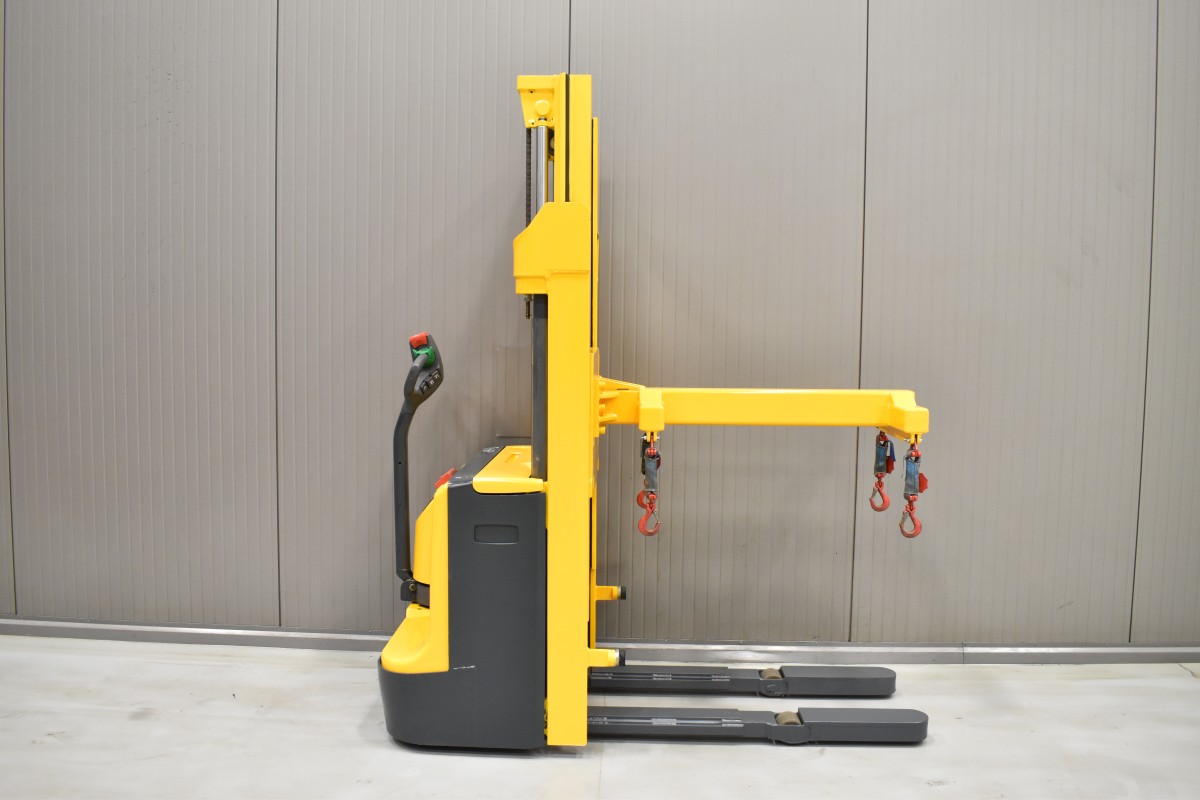 Electric stacker JUNGHEINRICH EJC 10 33591 | CHEAP USED FORKLIFTS