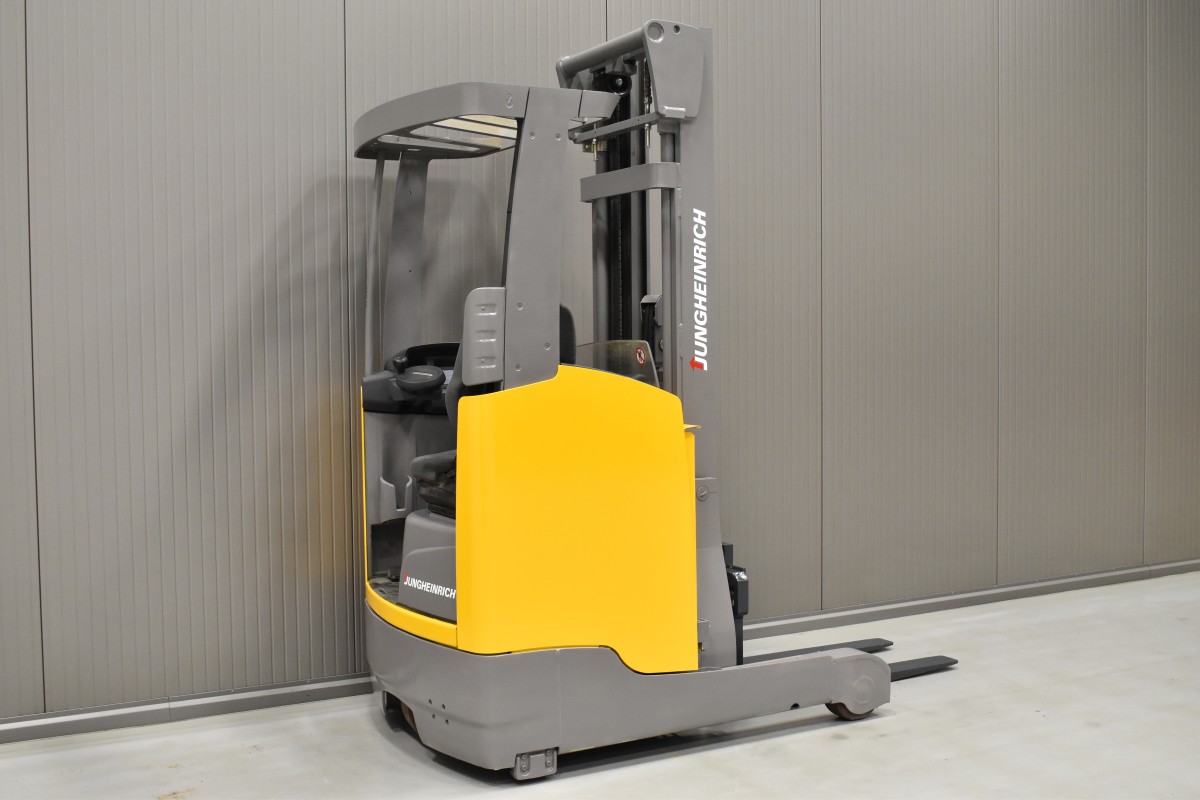Schubmaststapler JUNGHEINRICH ETV 112 34568 | DER BILLIGSTE STAPLER
