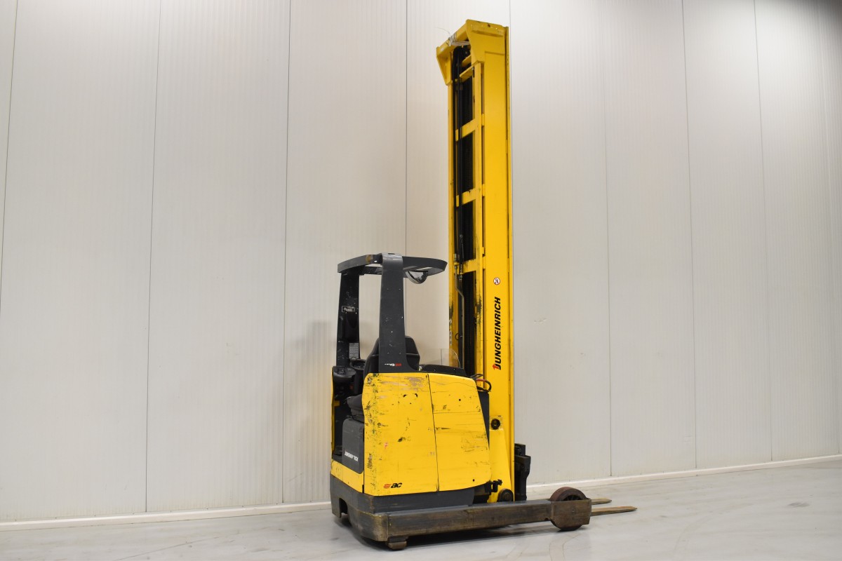 Reach truck JUNGHEINRICH ETV 320 34916 | CHEAP USED FORKLIFTS
