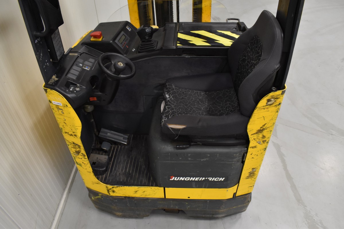 Reach truck JUNGHEINRICH ETV 320 34916 | CHEAP USED FORKLIFTS