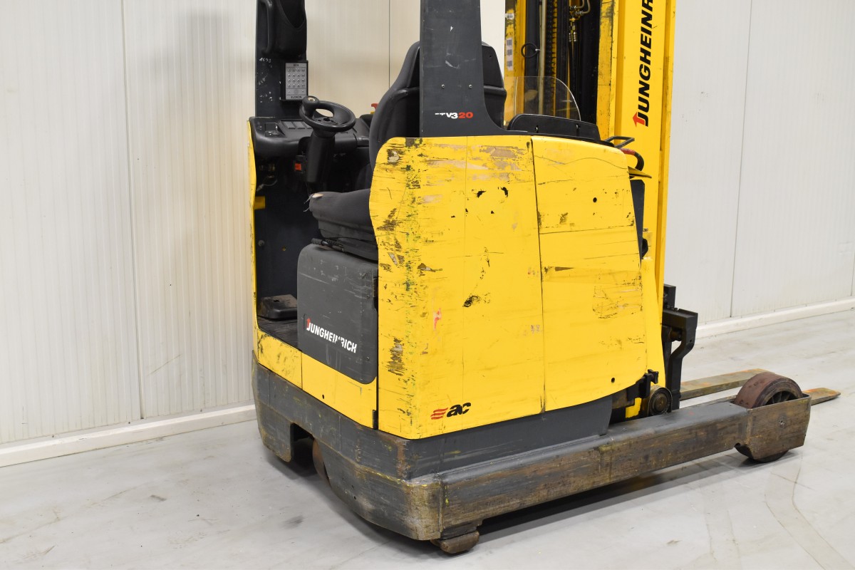 Reach truck JUNGHEINRICH ETV 320 34916 | CHEAP USED FORKLIFTS