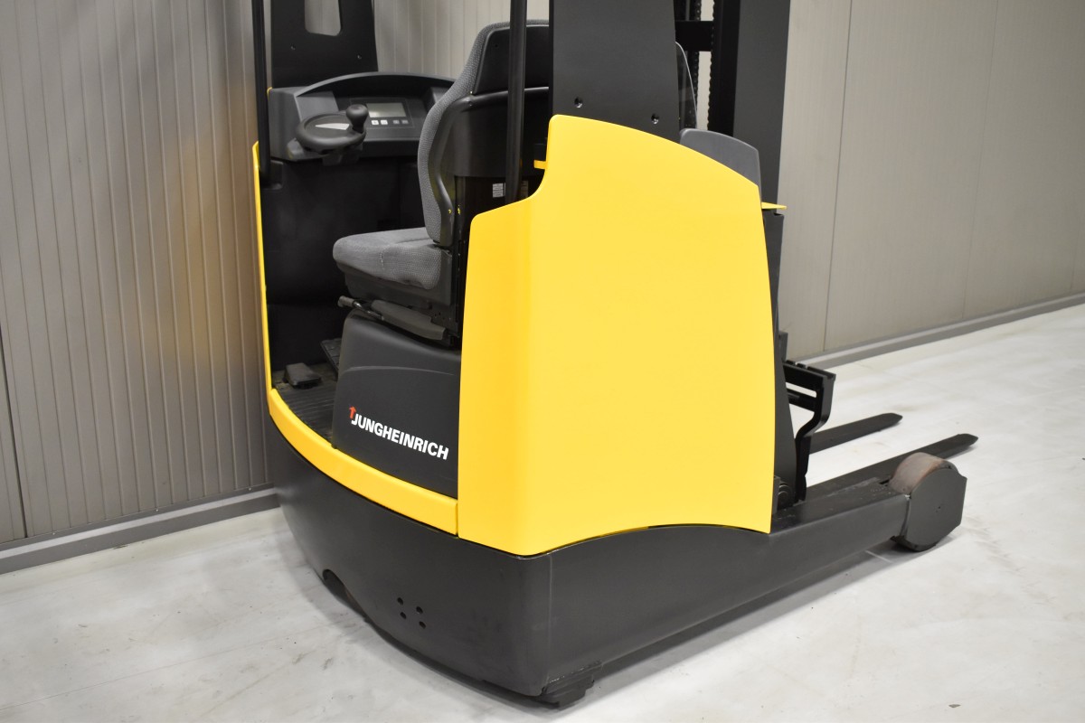 Reach truck JUNGHEINRICH ETV 216 35228 | CHEAP USED FORKLIFTS