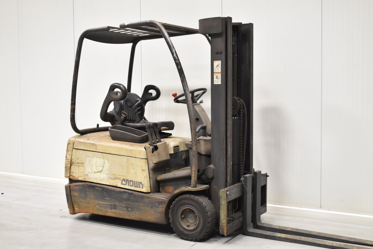 Complete offer of forklifts | CHEAP USED FORKLIFTS