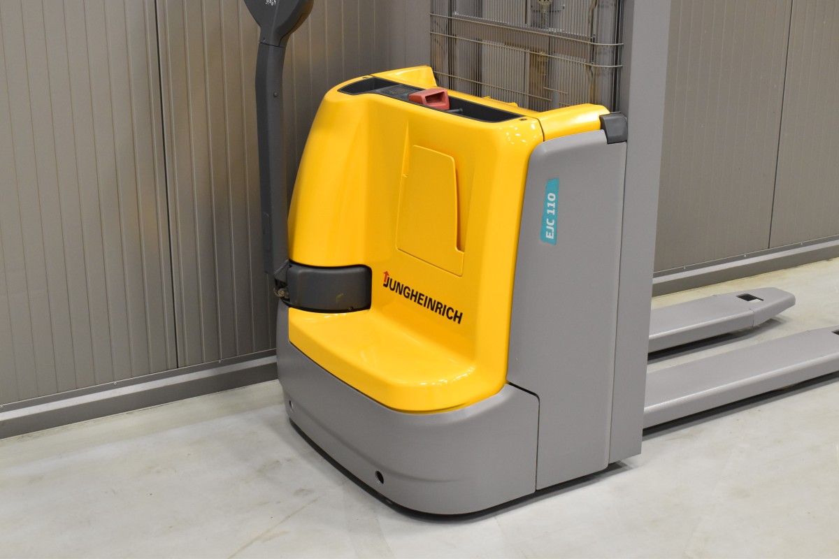 수동 리프트 JUNGHEINRICH EJC 110 39869 | 가장 저렴한 VZV