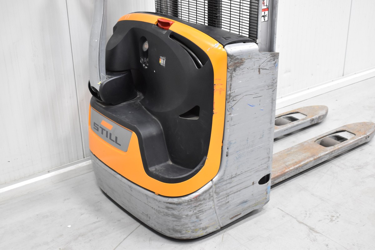 Complete offer of forklifts | CHEAP USED FORKLIFTS