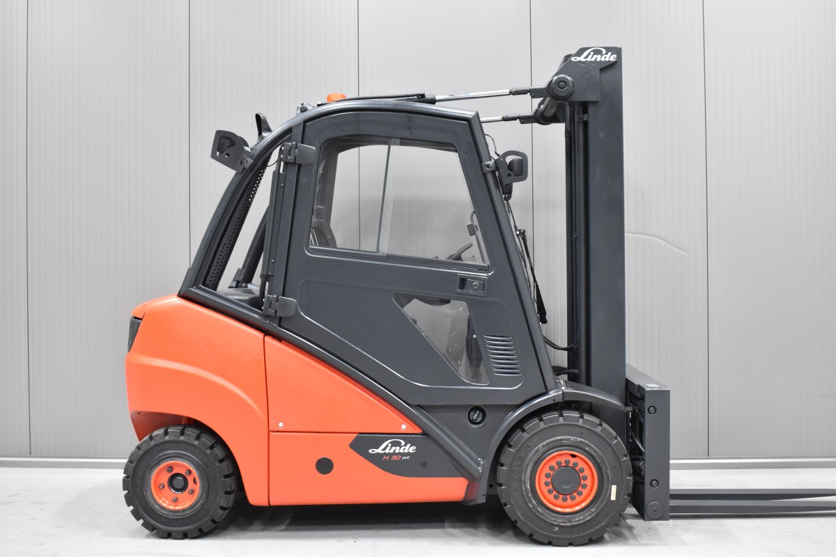 Complete offer of forklifts | CHEAP USED FORKLIFTS