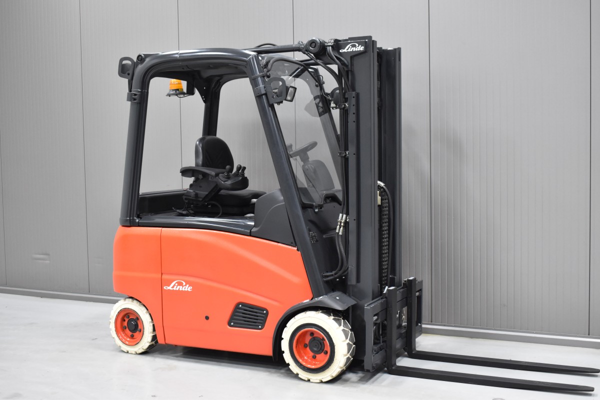 Complete offer of forklifts | CHEAP USED FORKLIFTS