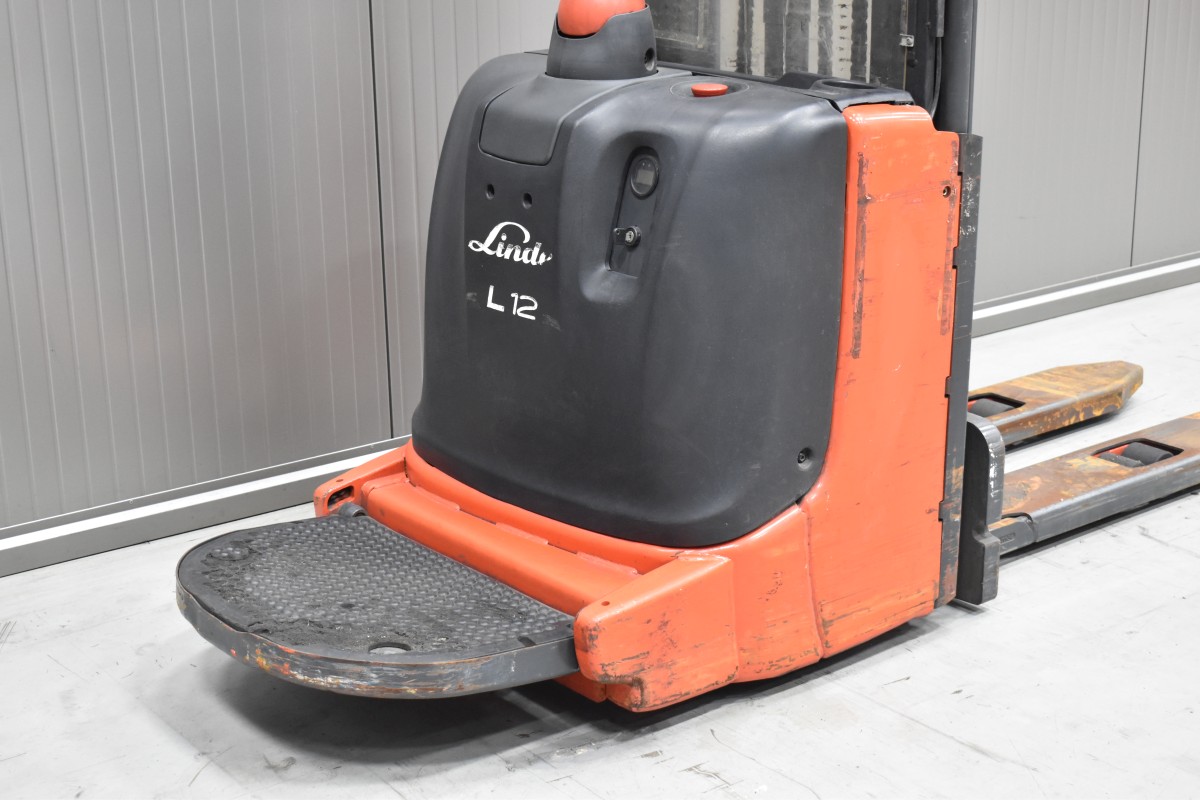 Complete offer of forklifts | CHEAP USED FORKLIFTS