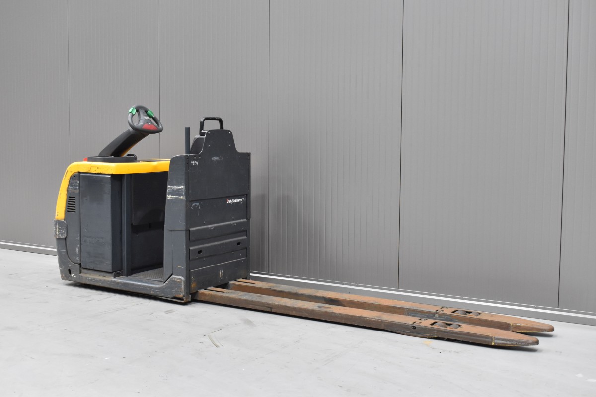 Complete offer of forklifts | CHEAP USED FORKLIFTS