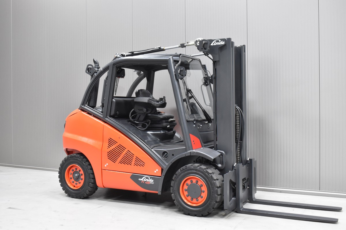 Complete offer of forklifts | CHEAP USED FORKLIFTS