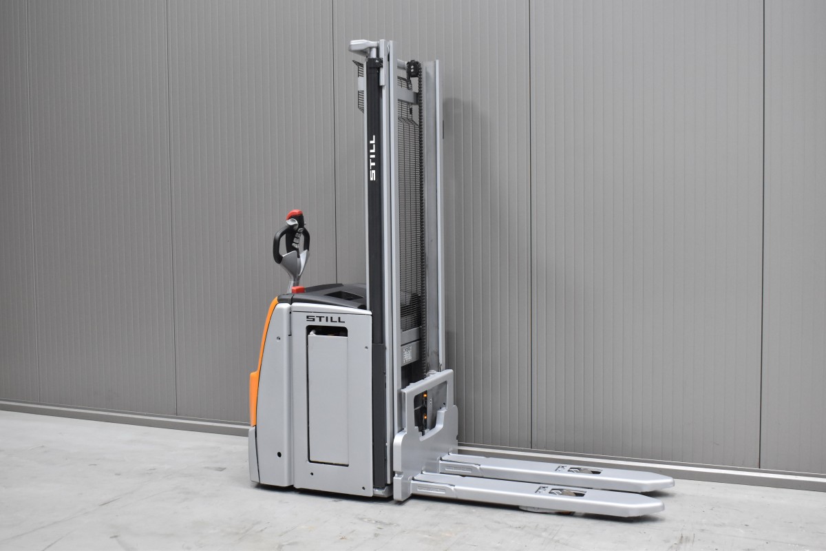 Complete offer of forklifts | CHEAP USED FORKLIFTS