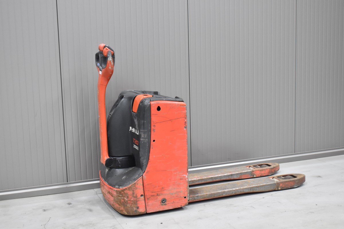 Complete offer of forklifts | CHEAP USED FORKLIFTS